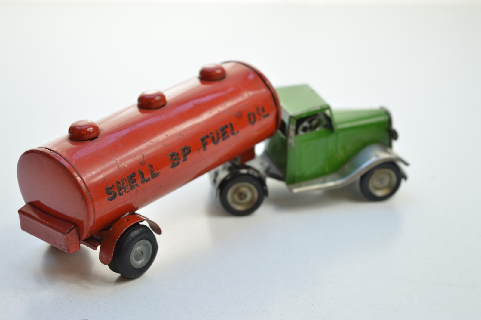 TRIANG MINIC 31M MECHANICAL HORSE & SHELL BP FUEL OIL TANKER | eBay UK