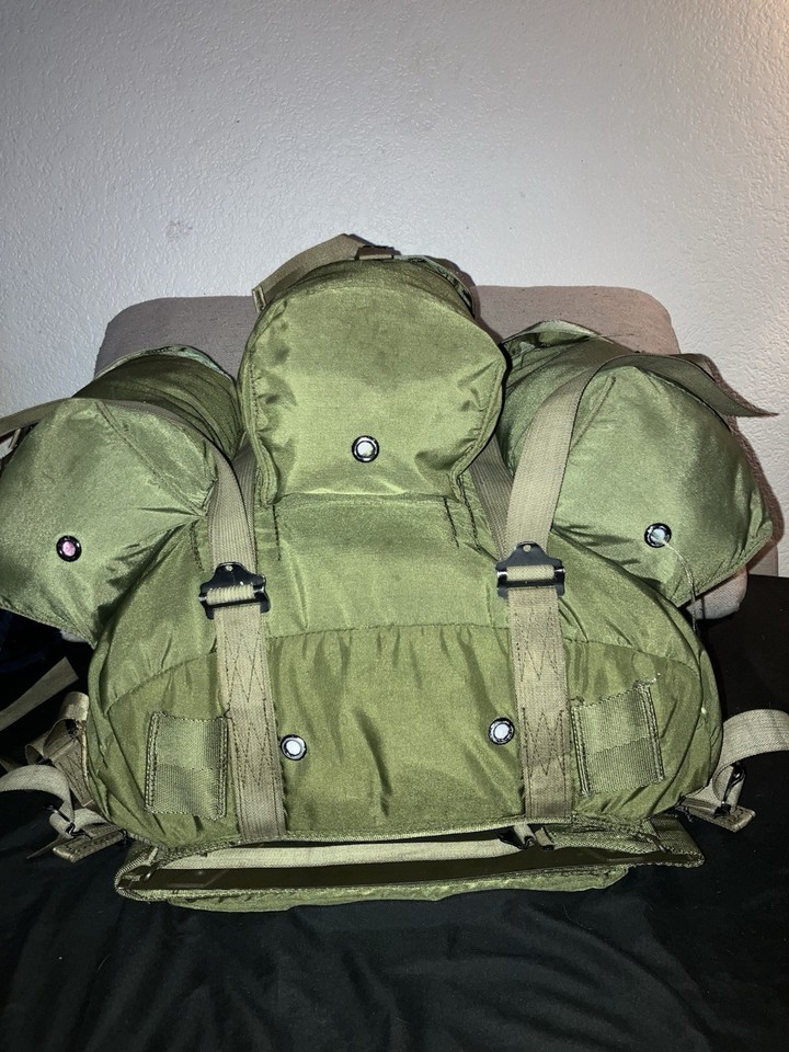 USGI Tropical Rucksack with original 3 small liners /original ...