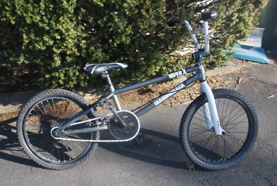 Vintage Bicycles - Diamondback Viper - Nelo's Cycles