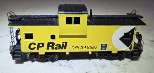 Athearn HO Scale CP Rail Wide Vision Caboose #349567 | eBay