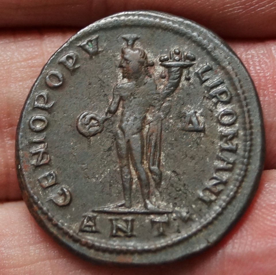 NICE GALERIUS, ROMAN GOD GENIUS, 302-303 AD, 27mm, 9.03g Ancient Roman ...
