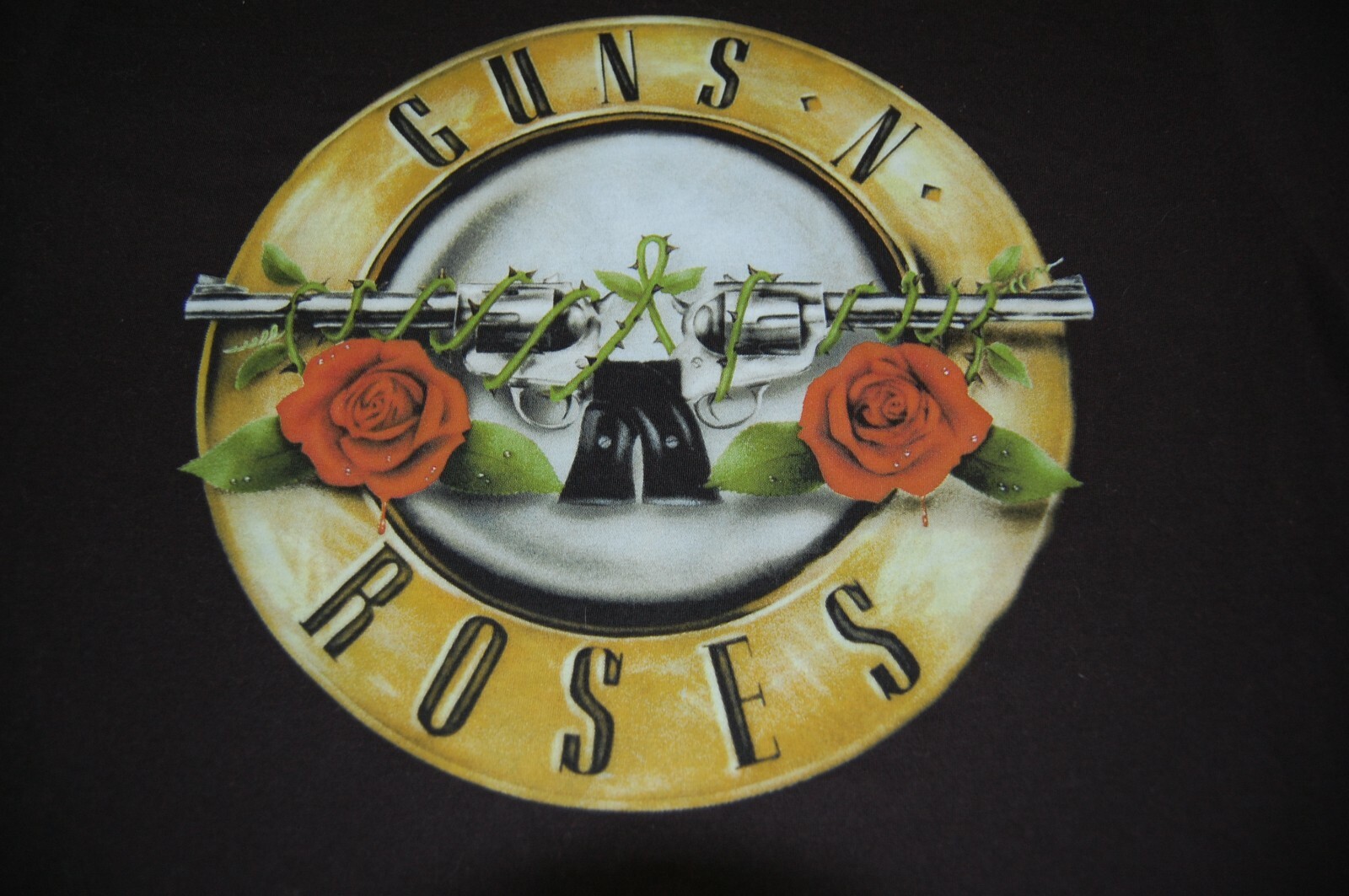 GUNS N' ROSES CLASSIC FLOWER REVOLVER LOGO - BLACK MEDIUM T-SHIRT H315 ...
