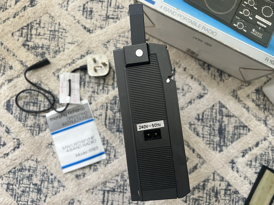 Boxed & Unused Morphy Richards Radio R130 3 Band Portable Retro Vintage ...