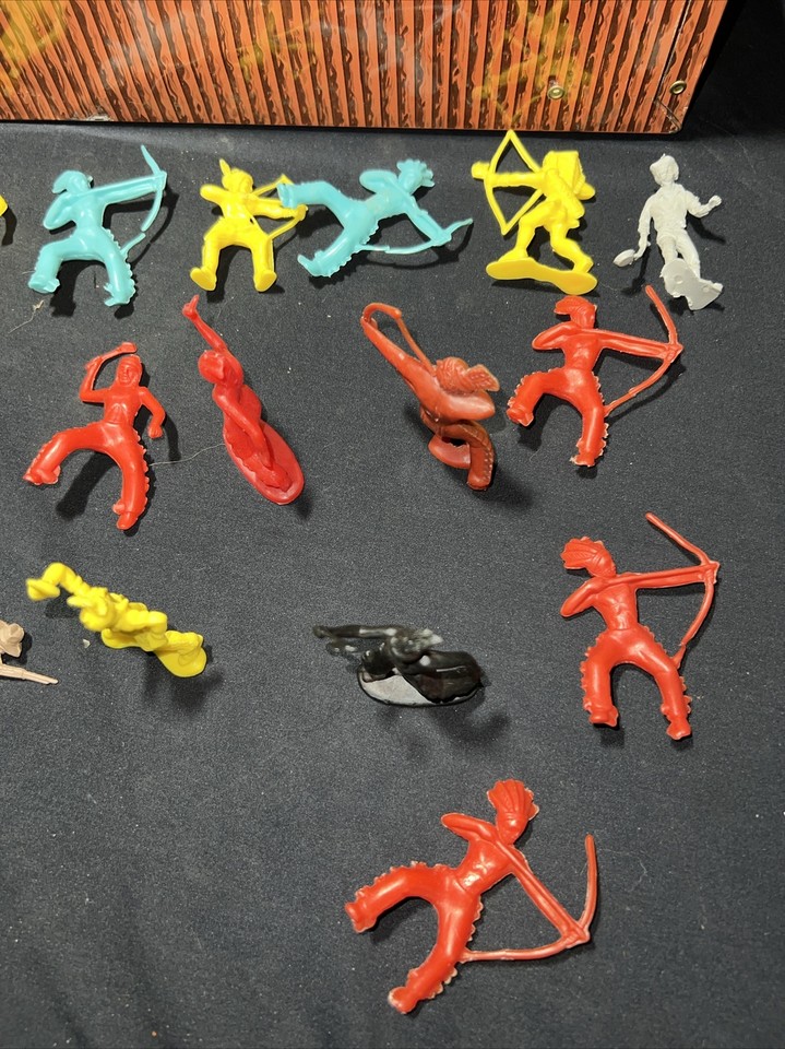 Vintage LOUIS MARX Fort Apache Carry-All Action Playset with ...