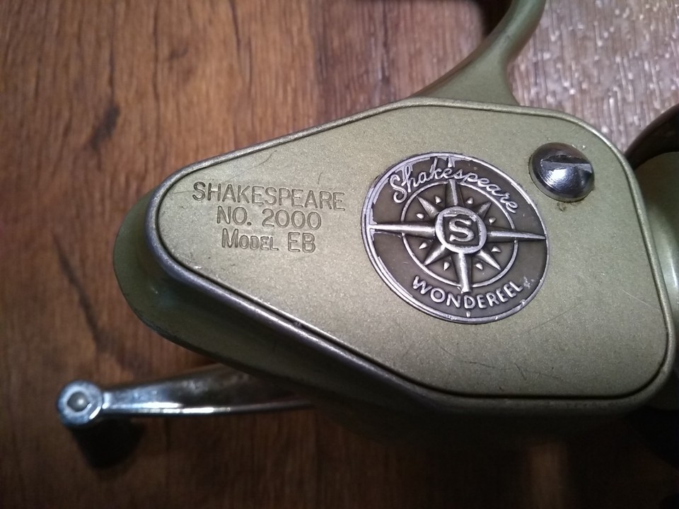 Vintage Shakespeare 2000 EB Spinning Reel | eBay