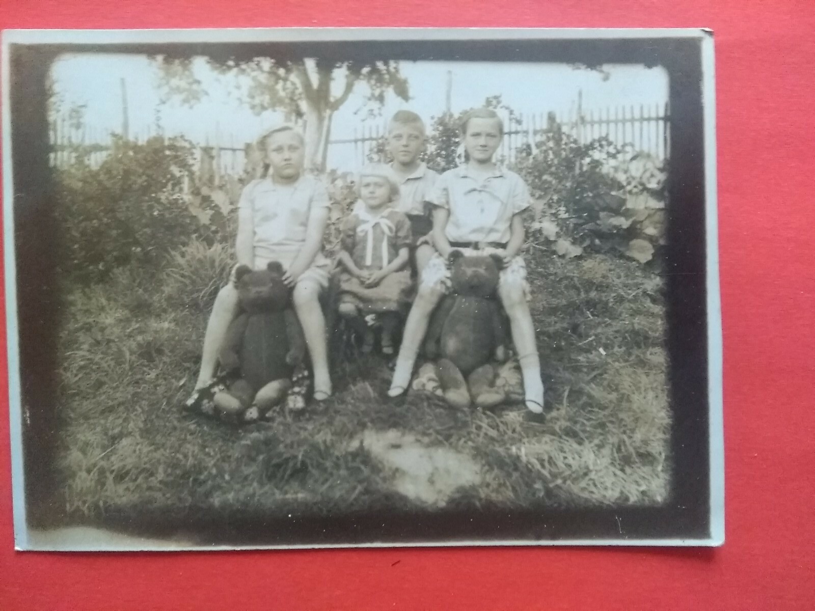 Alt Foto Vintage Mädchen Girls Jungen Pimpfe Steifbären im Garten Mode ...