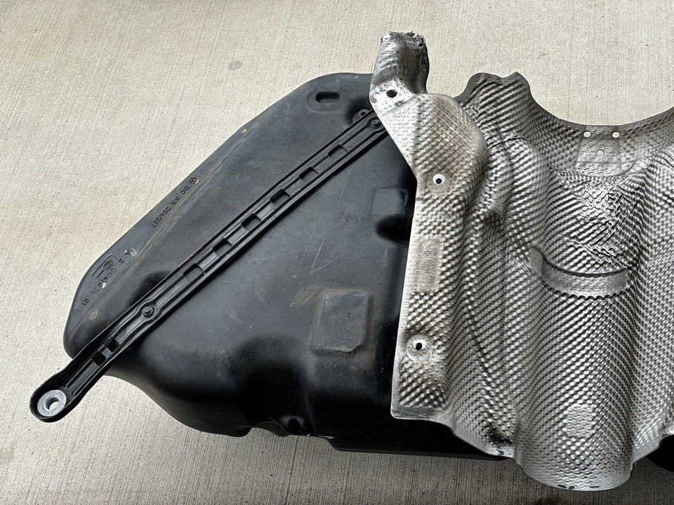 2008-2014 rust free w204 Mercedes-Benz C300 OEM Fuel Tank Gas Tank With ...