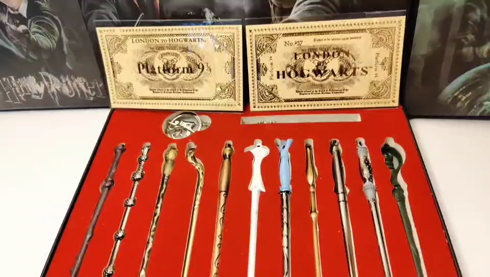 2ND Gen Harry Potter11 Magic Wands And 2 Tickets Cards Great Gift Box ...