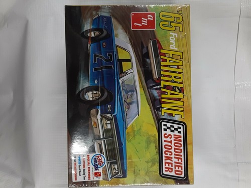 AMT 1965 Ford Fairlane Modified Stocker Racer Plastic Model 1/25 Scale ...