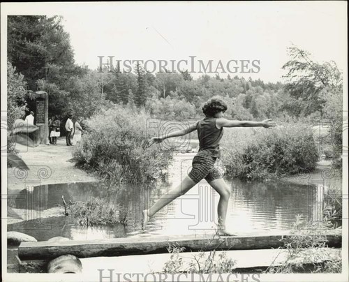 1968 Press Photo Barbara Ruppert crosses Mississippi River at Lake ...