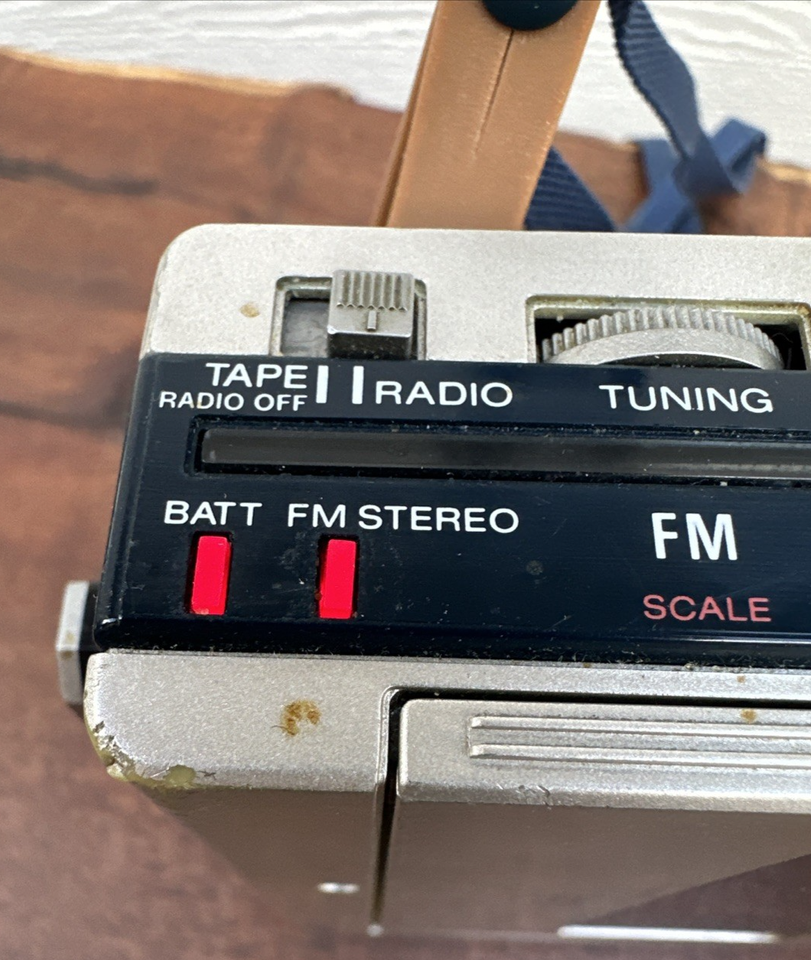 VTG Sony Walkman Original WM-F1 Cassette Tape Player/FM Stereo Belt Box ...