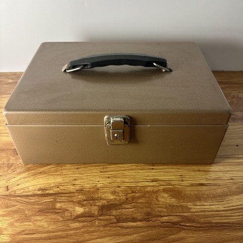 Rockaway Metal Lock Box Made USA 11” X 7.5” X 4” With Two 2 Keys ...