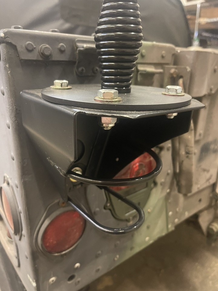 New Military Antenna, Base and Mounting Bracket Kit Not OEM Fits HUMVEE ...