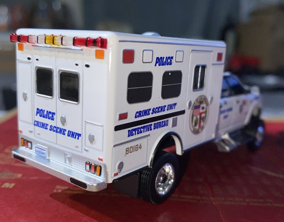 Kitbash 1/64 1-1 Custom WALK IN RESCUE Los Angeles Police Department ...