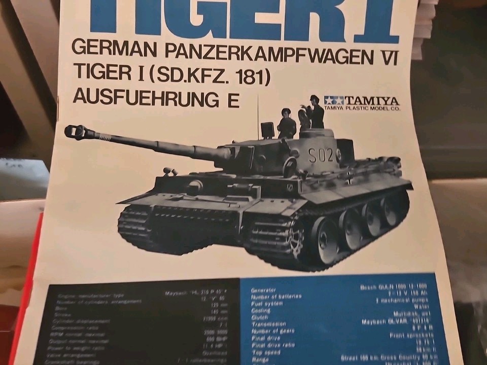 Tamiya 1/25 German Army Heavy Tank Tiger I Model Kit. Damage Box ...