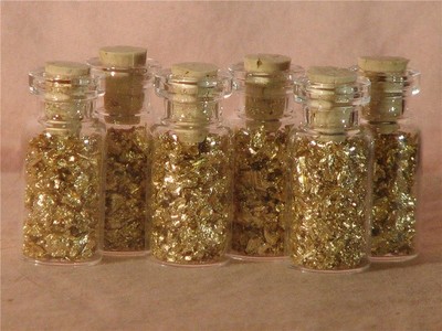 GOLD FLAKES IN 18 MINI GLASS BOTTLES NO LIQUID | eBay