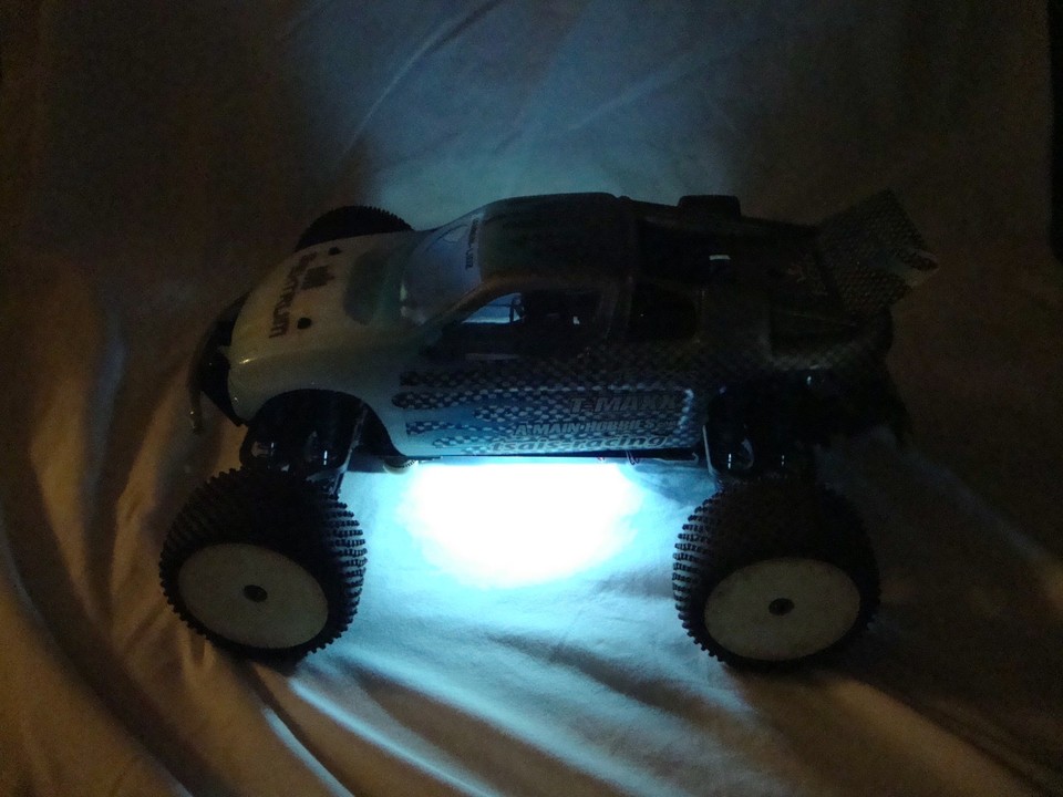 Traxxas T-Maxx / E-Maxx Version 2, 24 LED light Underglow Kit | eBay