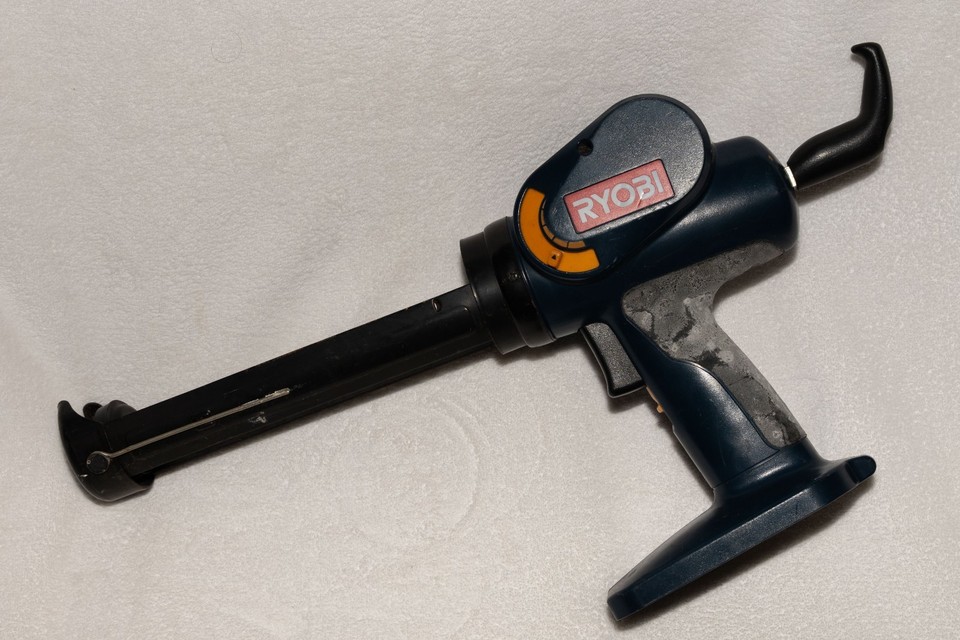 Ryobi 18V Caulking Gun P310 (Gun Only) | eBay
