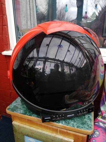 Retro 80s Philips Discoverer Red & Black Futuristic Space Helmet CRT ...