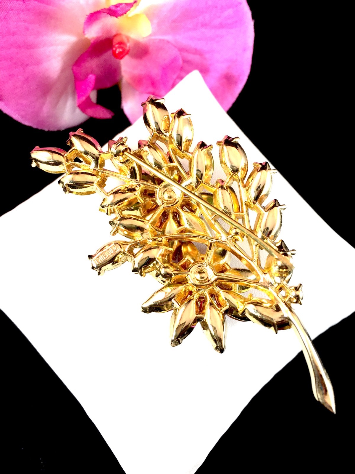 EXQUISITE CROWN TRIFARI FUCHSIA OLIVINE AB RHINESTONE FLOWER LEAVES ...