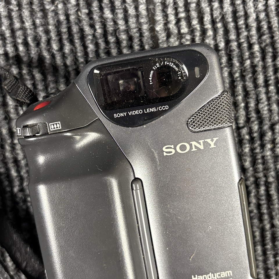 SONY HANDYCAM 8MM VIDEO CAMCORDER CCD-SC5 MADE IN JAPAN Untested Parts ...