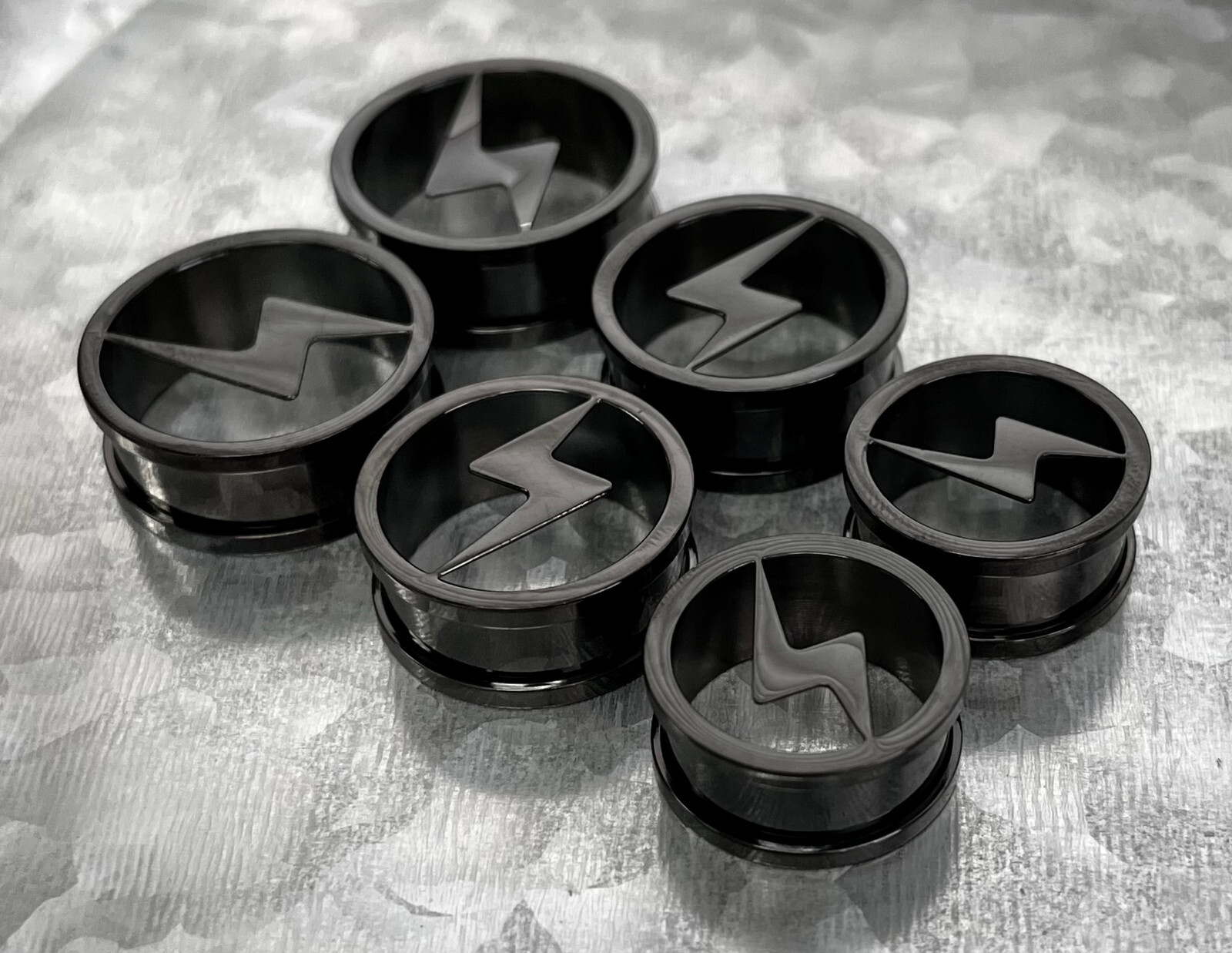 PAIR Black Lightning Bolt Screw Fit Tunnels Plugs Body Jewelry 3/4", 7/ ...