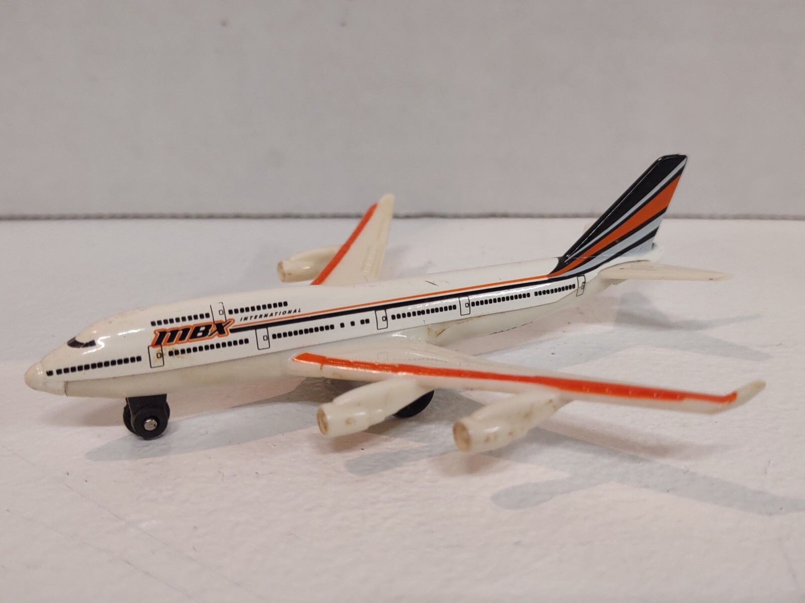 2006 Mattel MBX Matchbox Air Boeing 747-400 Diecast Jet Plane | eBay