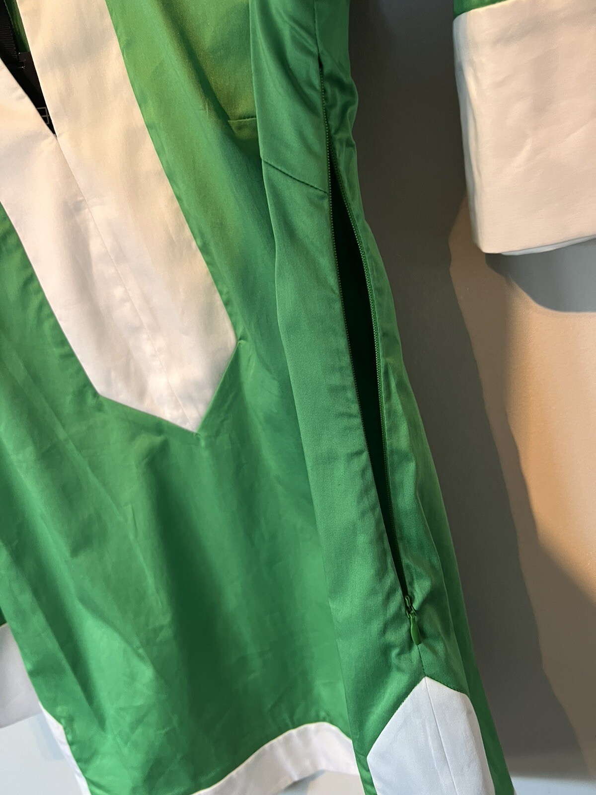 Elizabeth McKay Mackenzie tunic top in Kelly green size 6 NWT $215 MSRP ...