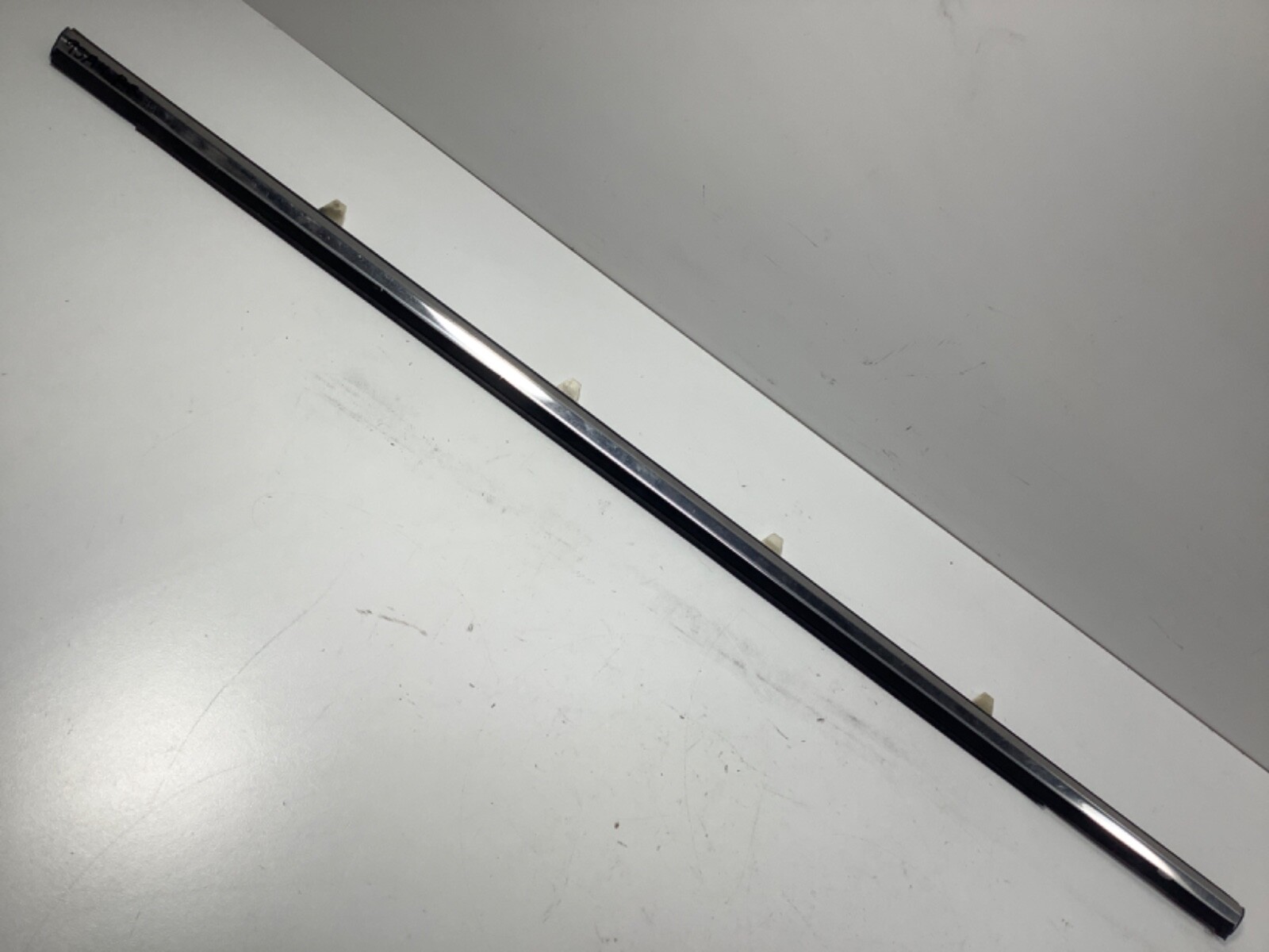 94-97 HONDA ACCORD 4dr REAR RIGHT Outer Belt Door Molding 72910-SV4-013 ...