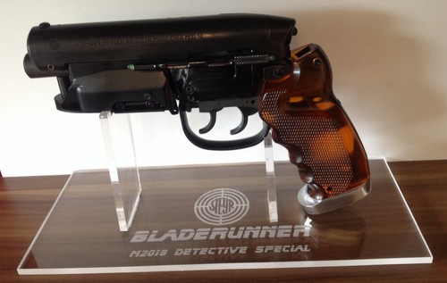 Acrylic display stand for Blade Runner M2019 blaster pistol prop ...