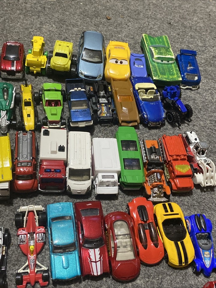 Huge Lot 100+ Hot Wheels, Matchbox, Misc, E.t.c. Diecast Cars Vintage ...