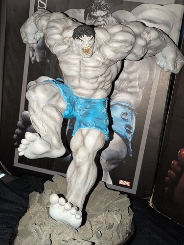 SIDESHOW GREY HULK COMIQUETTE #160/500 -DISPLAYED STATUE | eBay