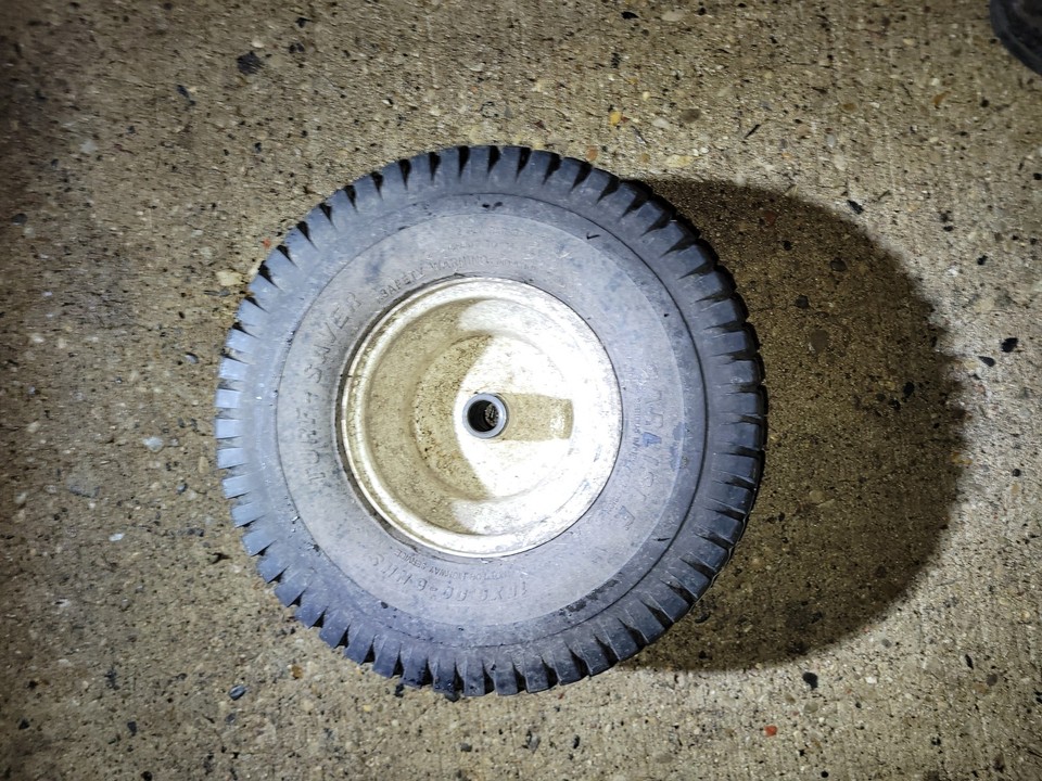 SINGLE Carlisle Turf-Saver Front Riding Mower Tire 15x6-6 w/ Beige Rim ...