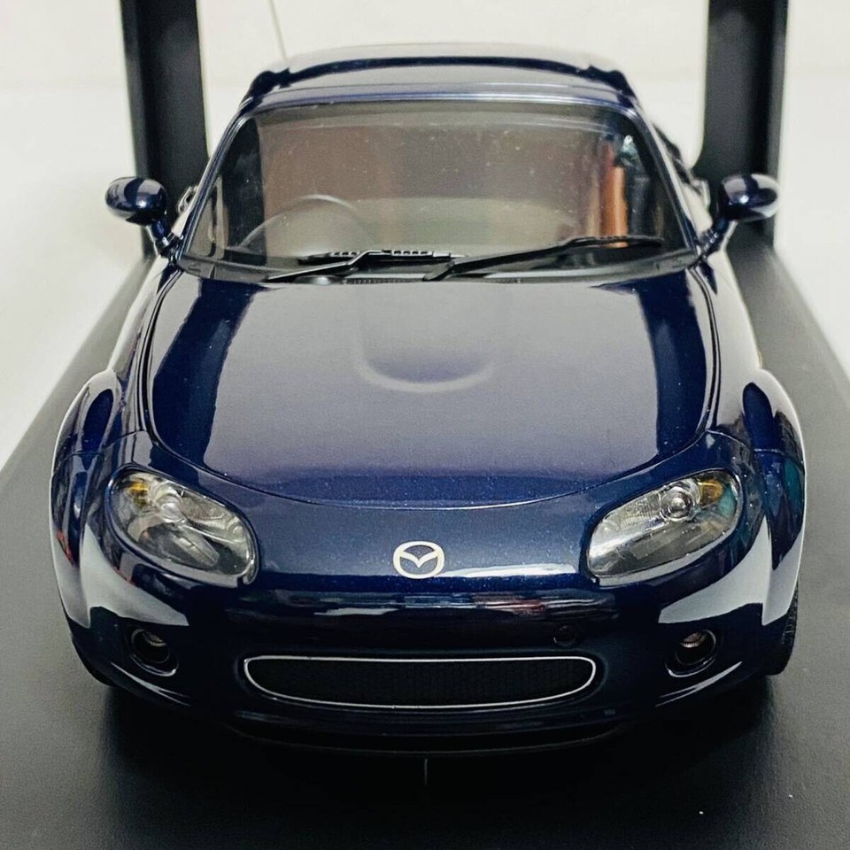 1/18 AUTOart Mazda MX-5 Roadster Retractable Roof 2006 Stormy Blue w ...