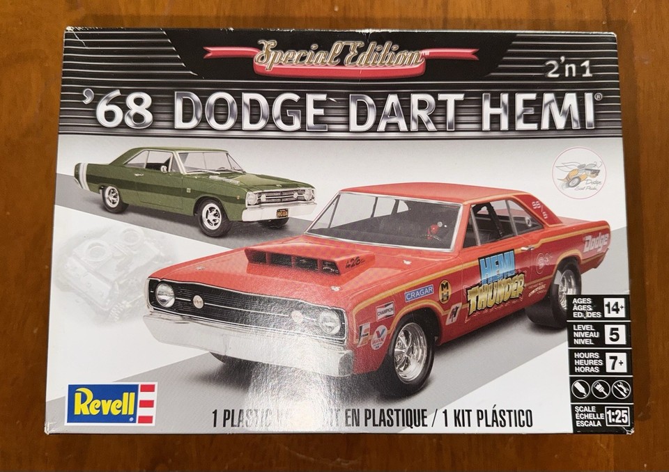 1968 Dodge Dart HEMI 1/25 Model Kit Revell Level 5 (2-in-1) (3 Decal ...