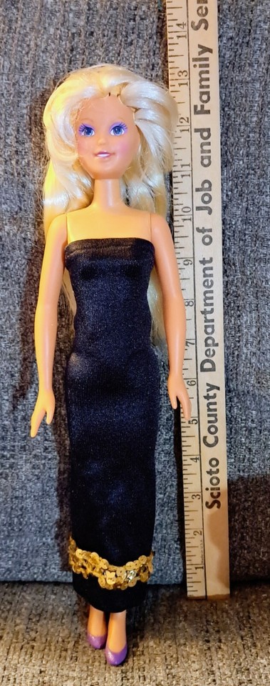 COOL CUTS KARA 13' Doll Kenner 1990s W/Accessories | eBay