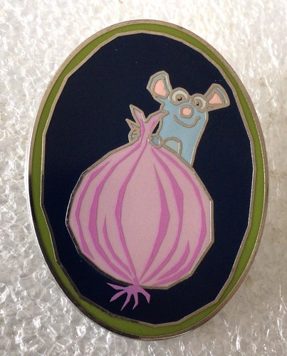 Disney Epcot Food Wine Festival Remy's Hide and Squeak Onion Trading ...