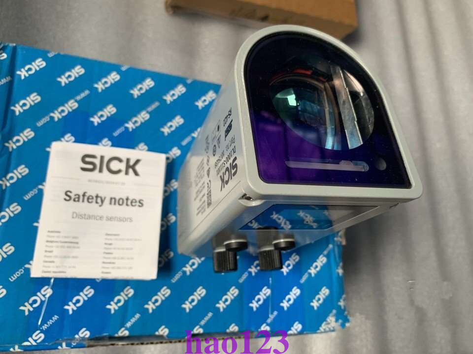 DL1000-S11101 DL1000-S11101 SICK Distance Sensor New in box By DHL or ...