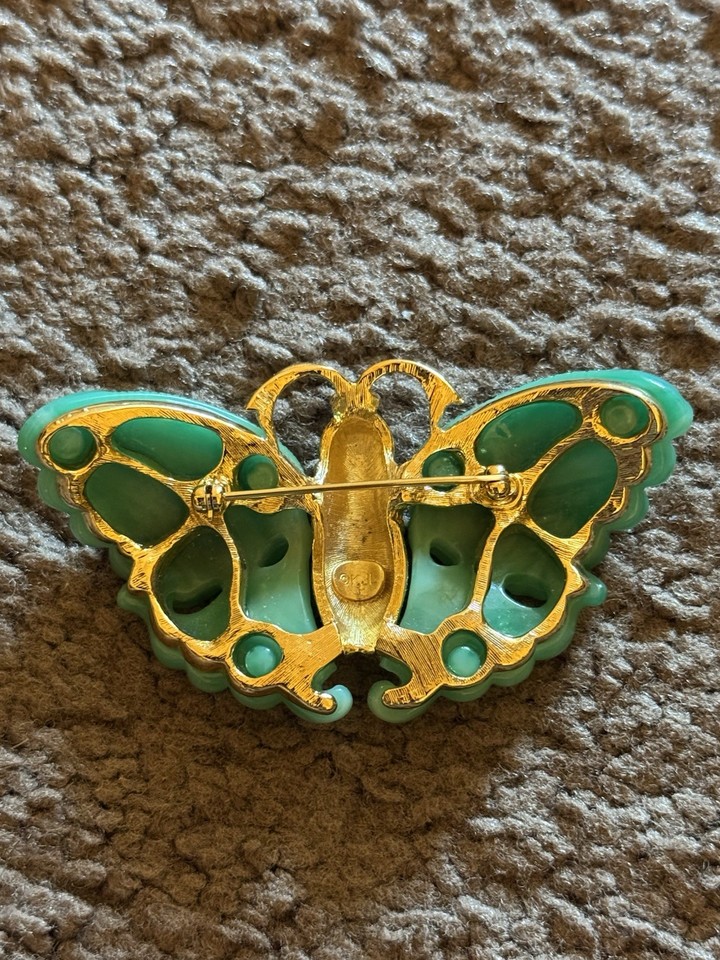 Vintage Kenneth Jay Lane KJL Green Faux Jade & Crystal Butterfly Brooch ...