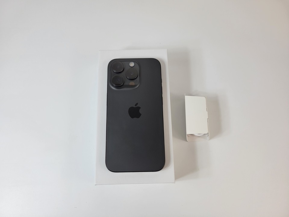 Apple iPhone 15 Pro 256gb ( Unlocked) US E-Sim Version. Excellent | eBay