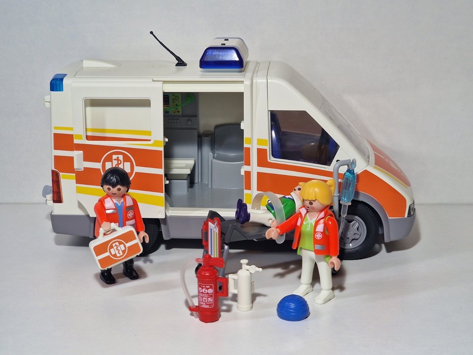 Playmobil 6685 City Life Ambulance with Lights & Sound – with box and ...