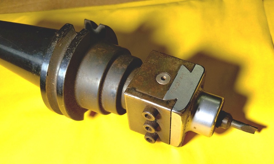 CRITERION PRECISION BORING HEAD 1-1/2A W/ Lyndex Cat40 tool Holder cat ...