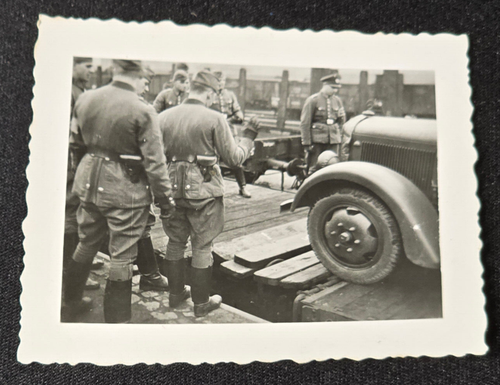 WEHRMACHT VEHICLE CROSSING OFFICERS w LUGER PISTOL WW2 WWII German ...