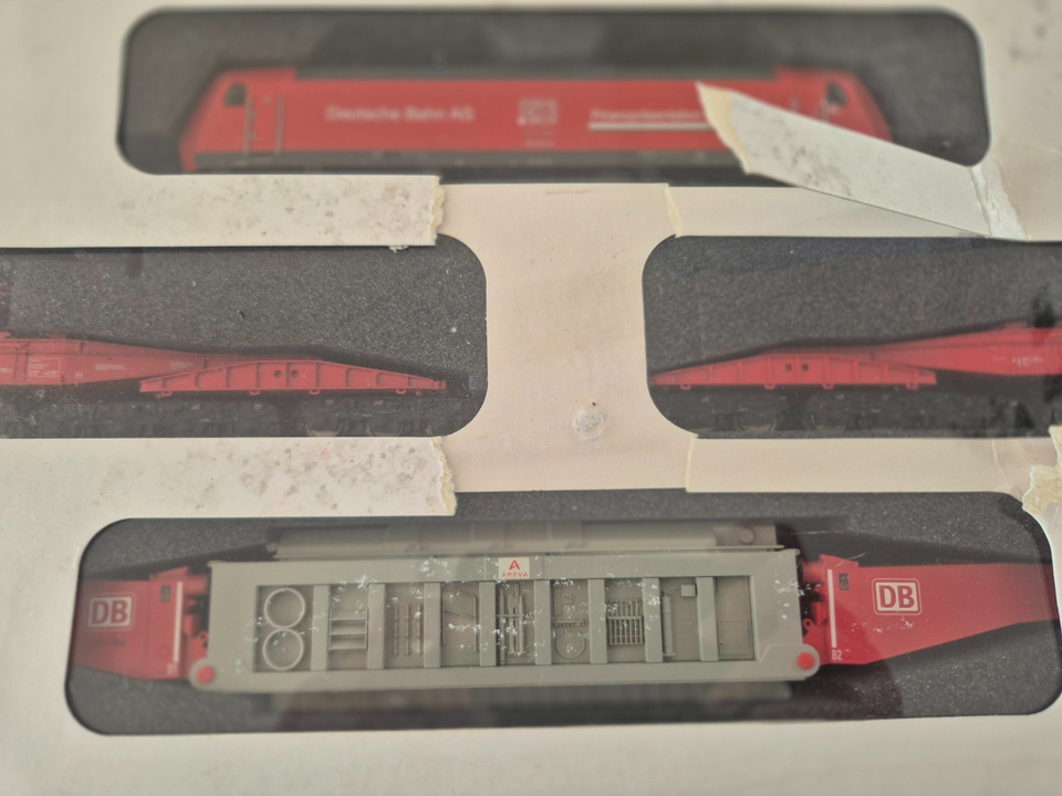 Marklin/DB Finanzprasentation locomotive 2005 BR 185 Red heavy haulage ...
