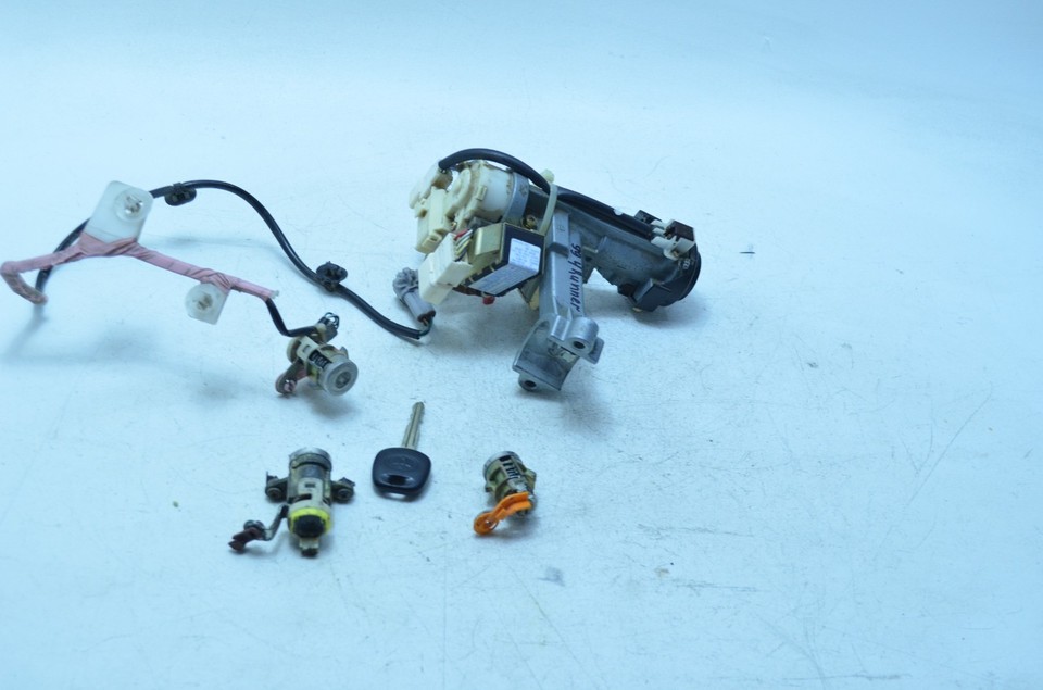 96-02 TOYOTA 4RUNNER IGNITION LOCK KEY CYLINDER ASSEMBLY W/ DOOR HATCH ...