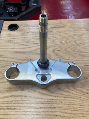 VICTORY MOTORCYCLES - LOWER TRIPLE TREE NOS P/N 1823531-411 | eBay ...