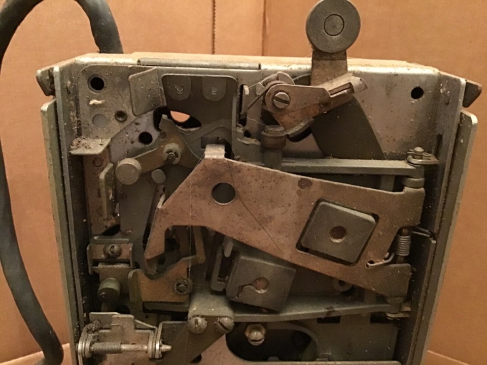 Vendo 83 Coin Mechanism Coke Machine Parts Vintage Soda Machine Parts ...