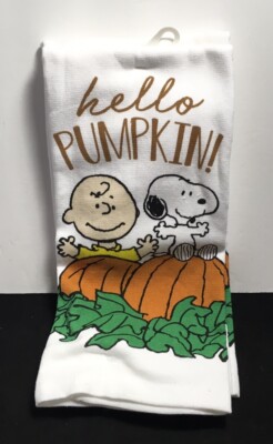 PEANUTS AUTUMN SNOOPY CHARLIE BROWN KITCHEN TOWELS 2 PK “Hello Pumpkin ...