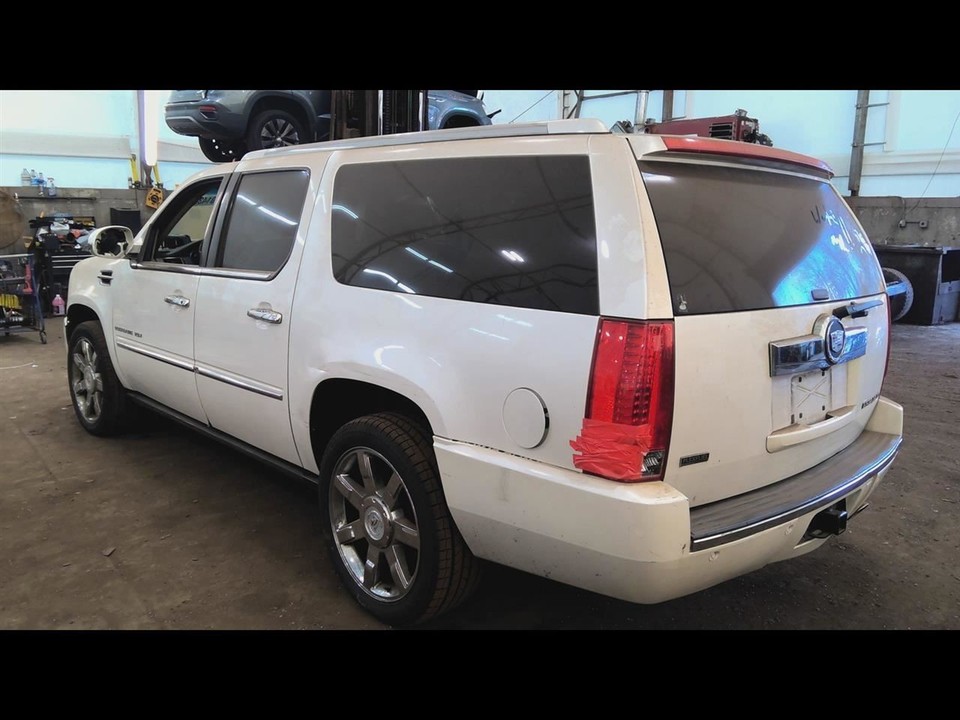 Rear Axle 9-1/2" Ring Gear Axn 14 Bolt Opt GU6 Fits 07-14 ESCALADE ...