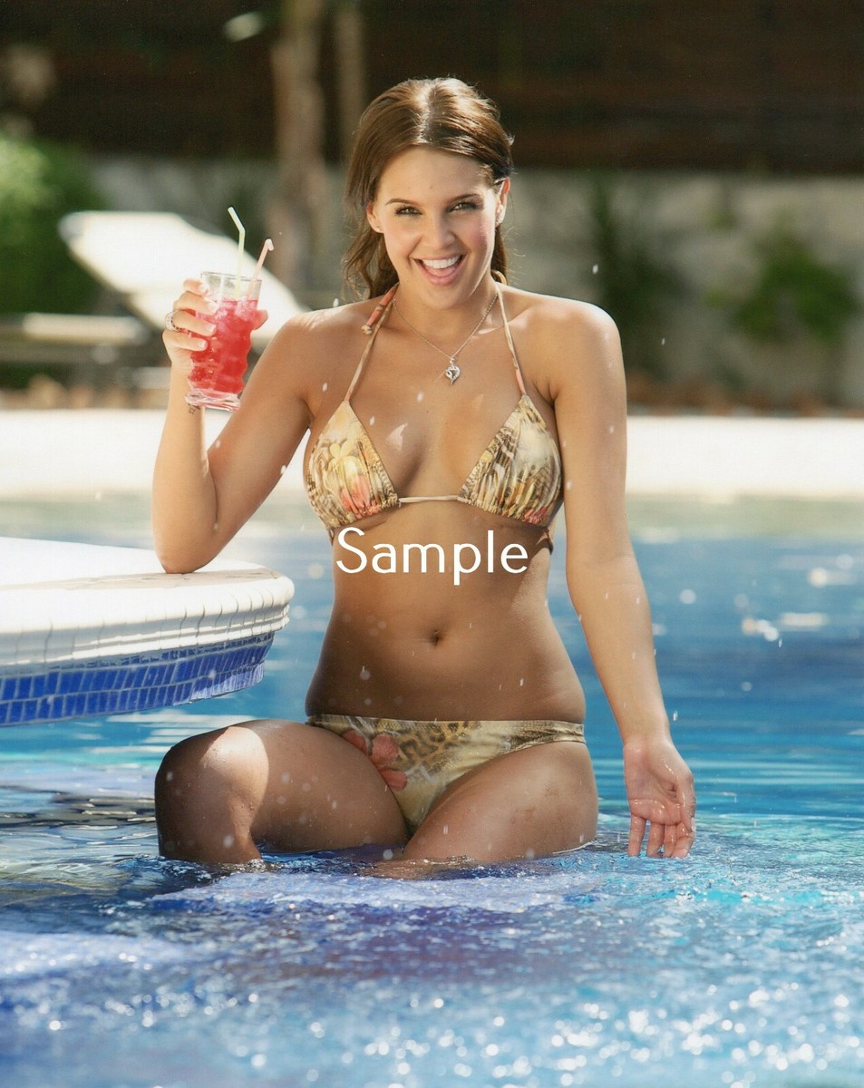 Danielle Lloyd Hd Wallpaper